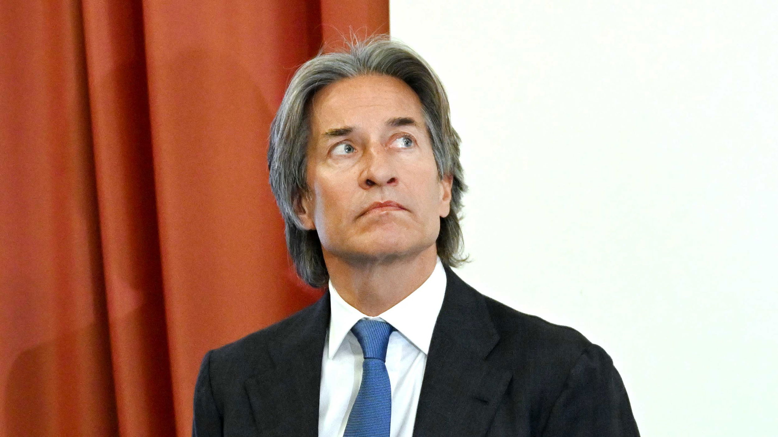 „In Österreich beispiellos“: Vier Jahre Haft für Karl-Heinz Grasser - FALTER