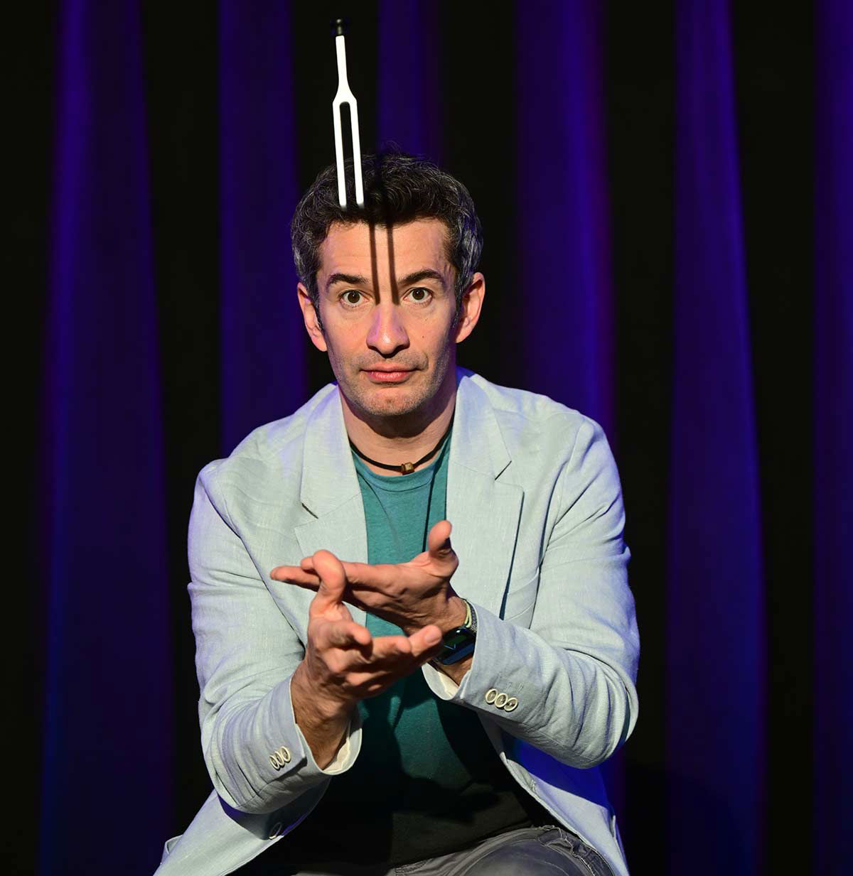 Ein Chirurg als Kabarettist: „Humor muss verbindend bleiben“, sagt Omar ...