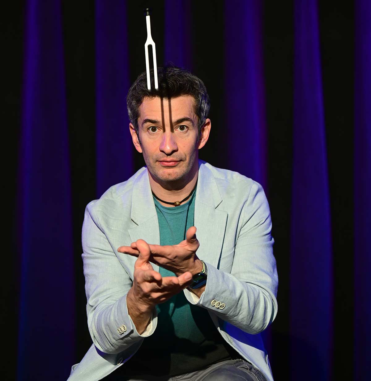 Ein Chirurg als Kabarettist: „Humor muss verbindend bleiben“, sagt Omar ...