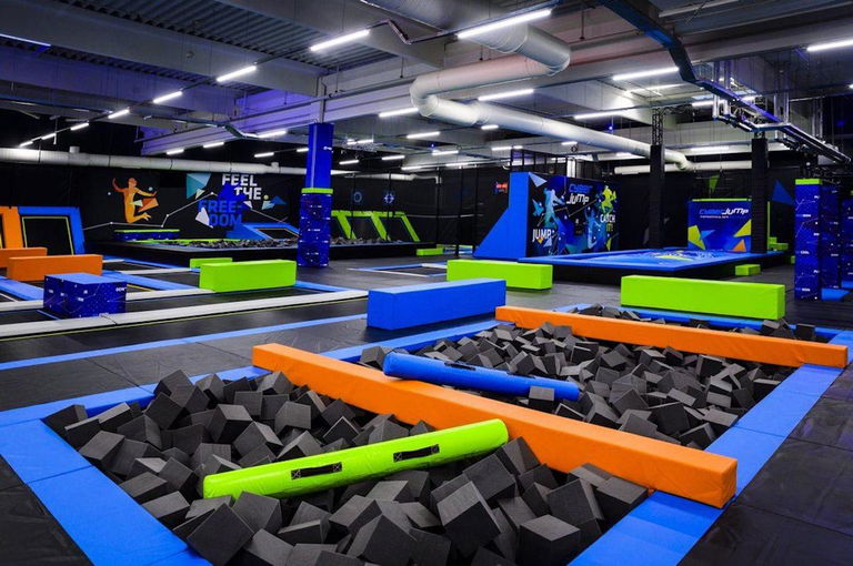 Cyberjump Trampolinpark - FALTER