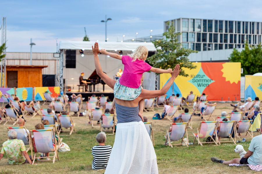 Kultursommer Wien: Neun Bühnen, auf denen Open Air die Post abgeht - FALTER