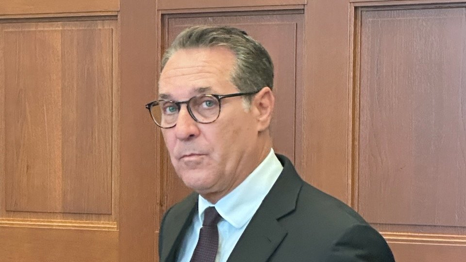 Warum H.C. Strache freigesprochen wurde - #622 - FALTER.at