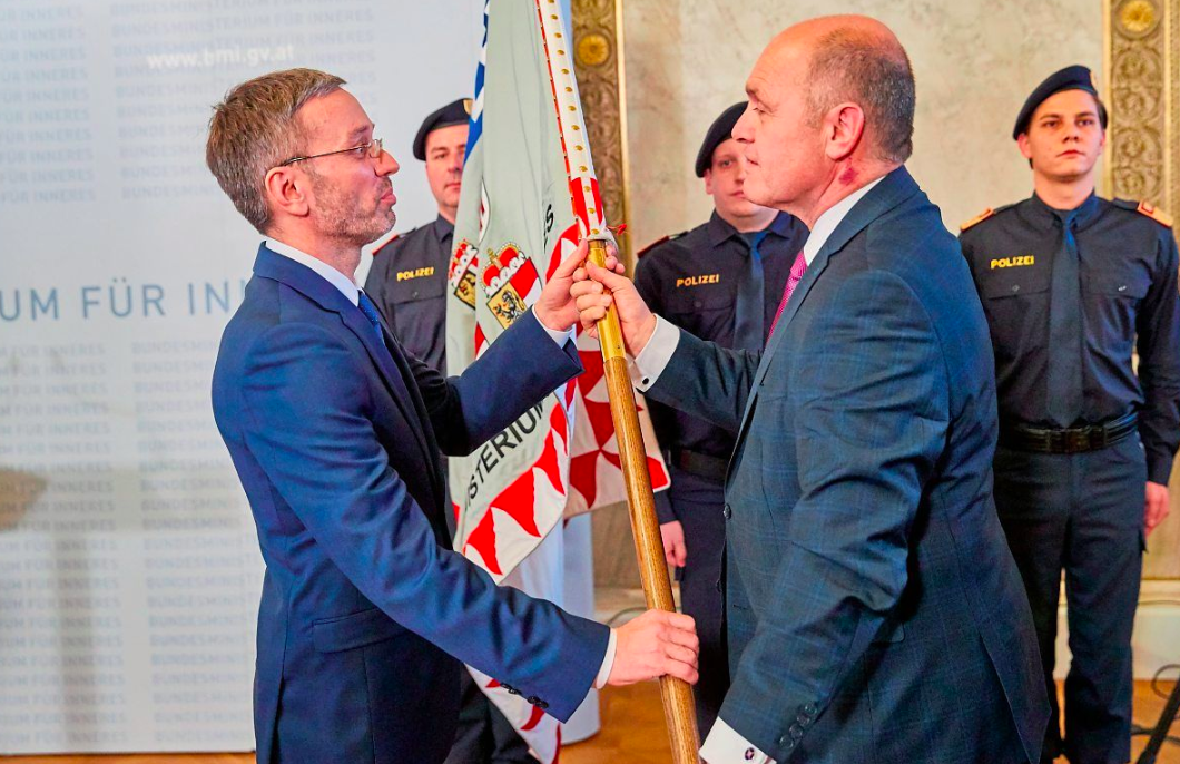 Armin Thurnhers Seuchenkolumne #1160 - Hat Herbert Kickl ein Recht ...